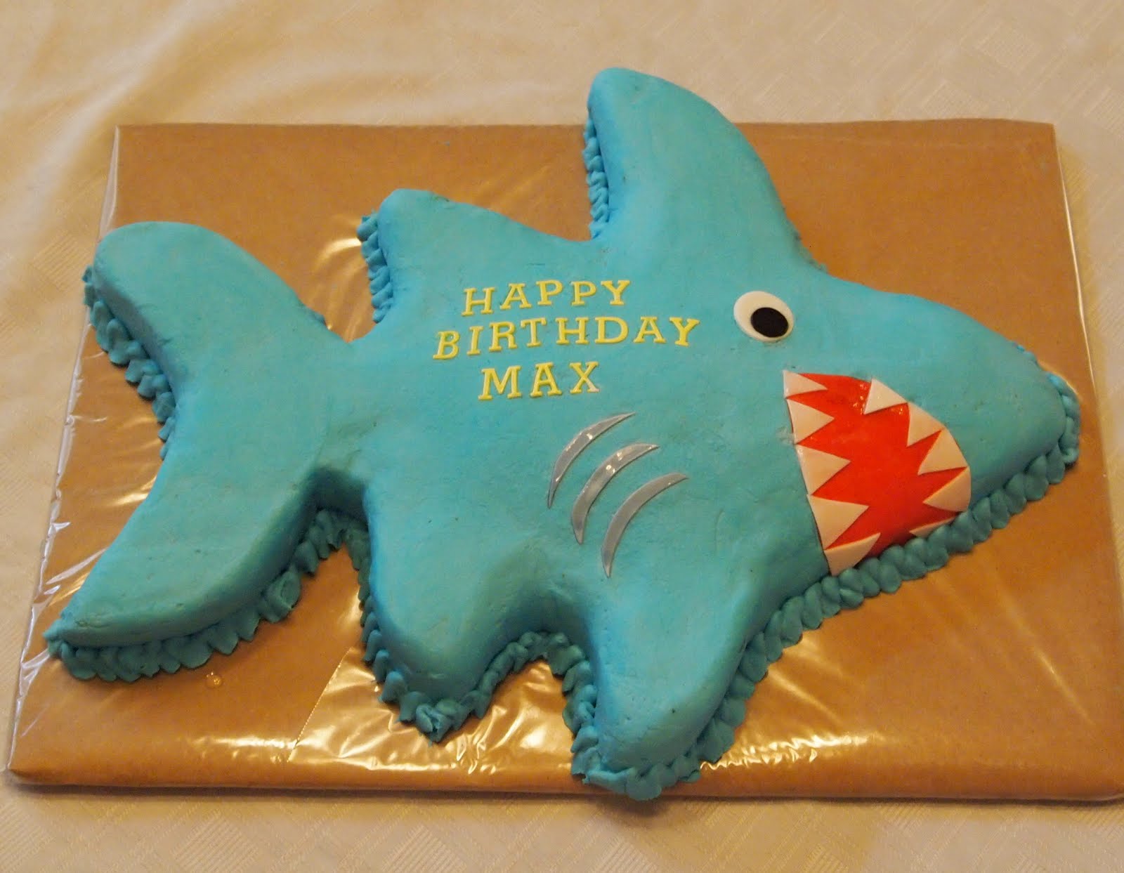 Becky Kelly Cakes: Shark Cake