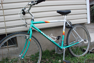 Vintage Bicycles For Sale: peugeot bike