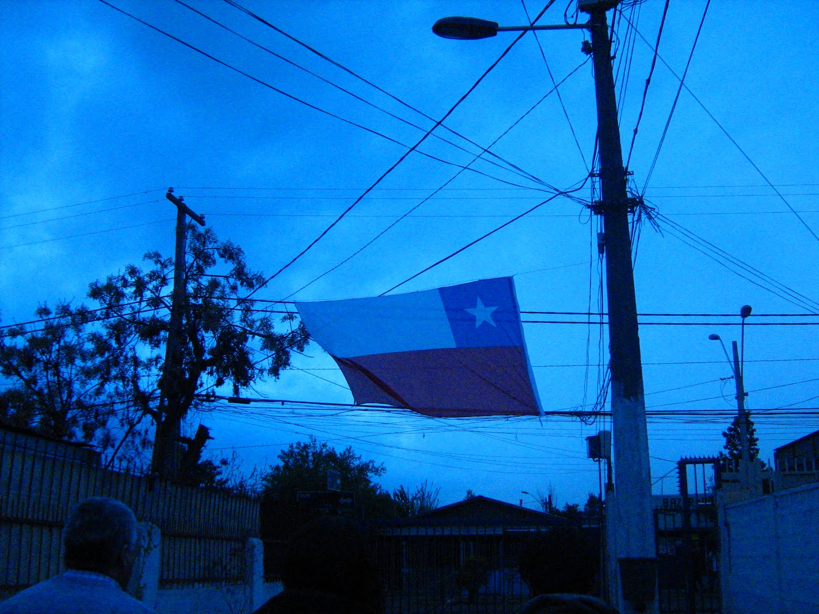 Santiago Citta Aperta: Windy Flags / Banderas al Viento