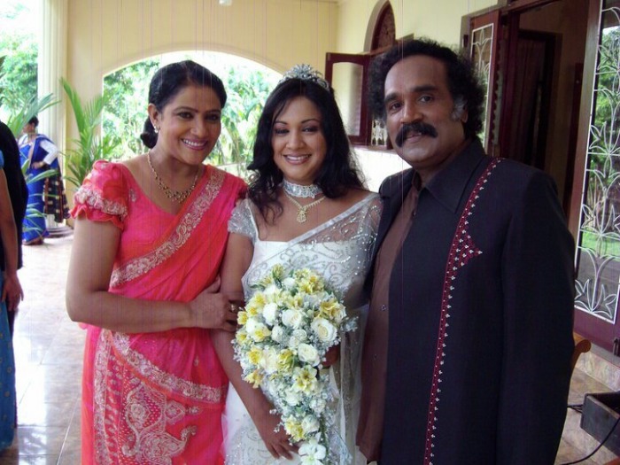 SL Actress images: "Ruwan maliga" tele drama Actress photoes