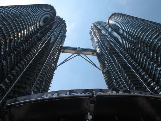 雙峰塔 -- KLCC Sky Bridge