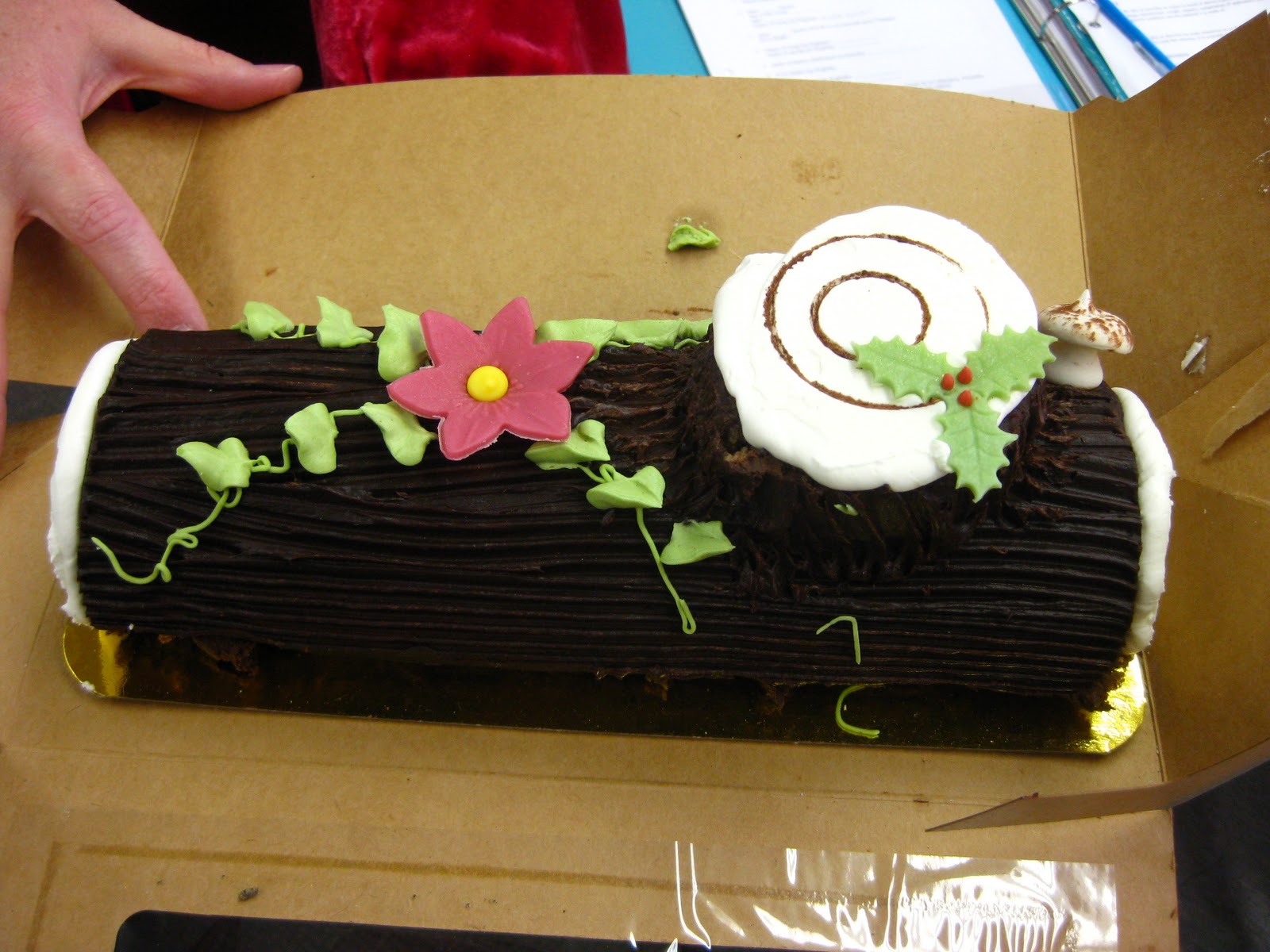 Chez Renée: French Yule Log Cake