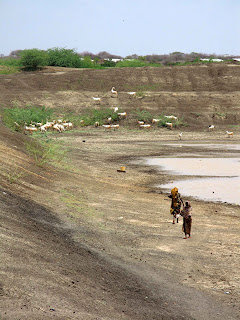 A massive aquifer in North Kenya – DESERTIFICATION