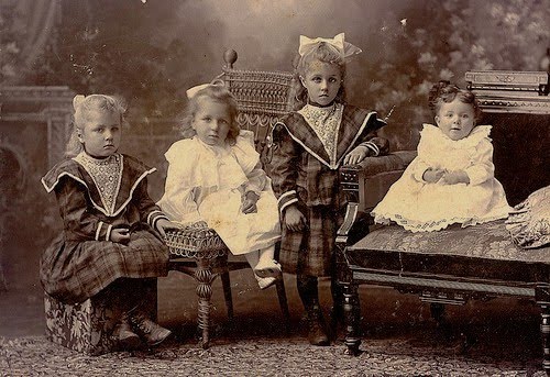 Dolls from the Attic...Mis Muñecas: "Upstairs, Downstairs" Victorian ...