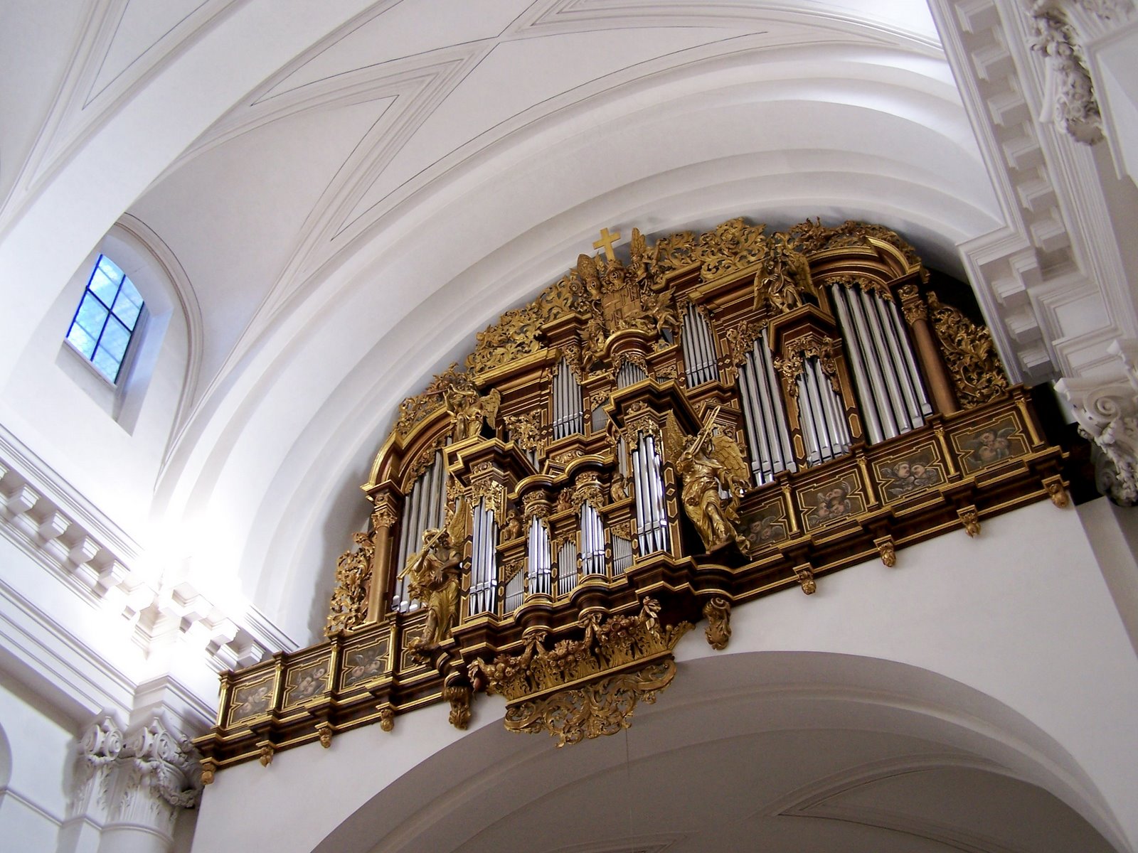 LES GRANDES ORGUES ET MUSIQUE CLASSIQUE POUR TOUS