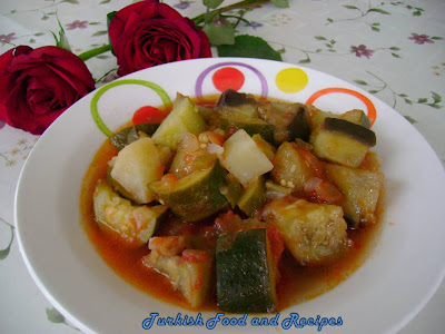 Turkish Food & Recipes: Mixed Vegetables with Olive Oil (Zeytinyagli Turlu)