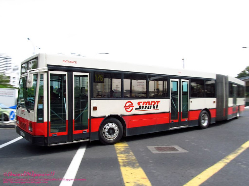 (buses[IN]gapore!): SMRT Buses installs Alux rims on a bendy! (TIB895S)