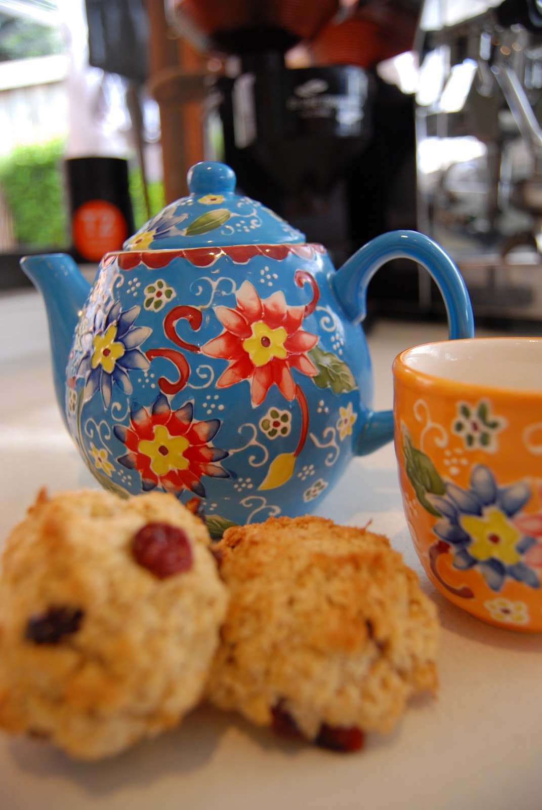 Bubby Makes Three: Monday Morning Whip-Up... Chunky Muesli Cookies!