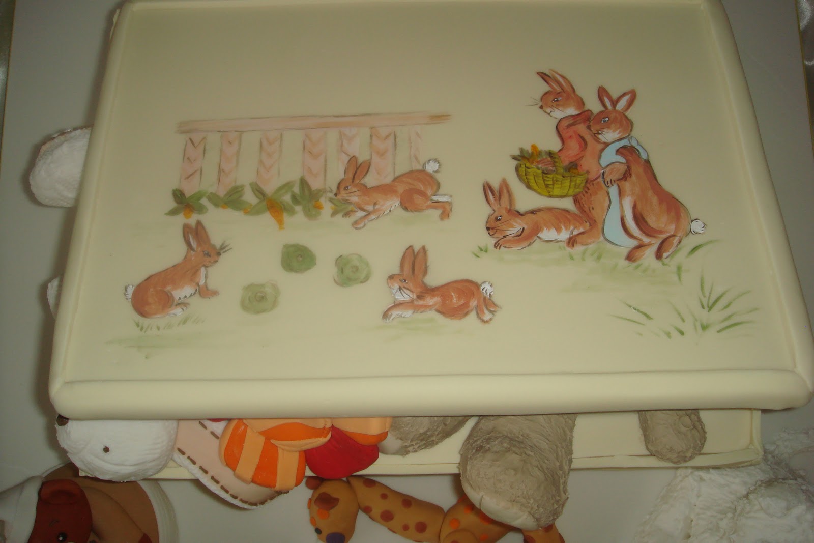 Boo Lee Scrumptious Bespoke Cake Design: Cake Designs