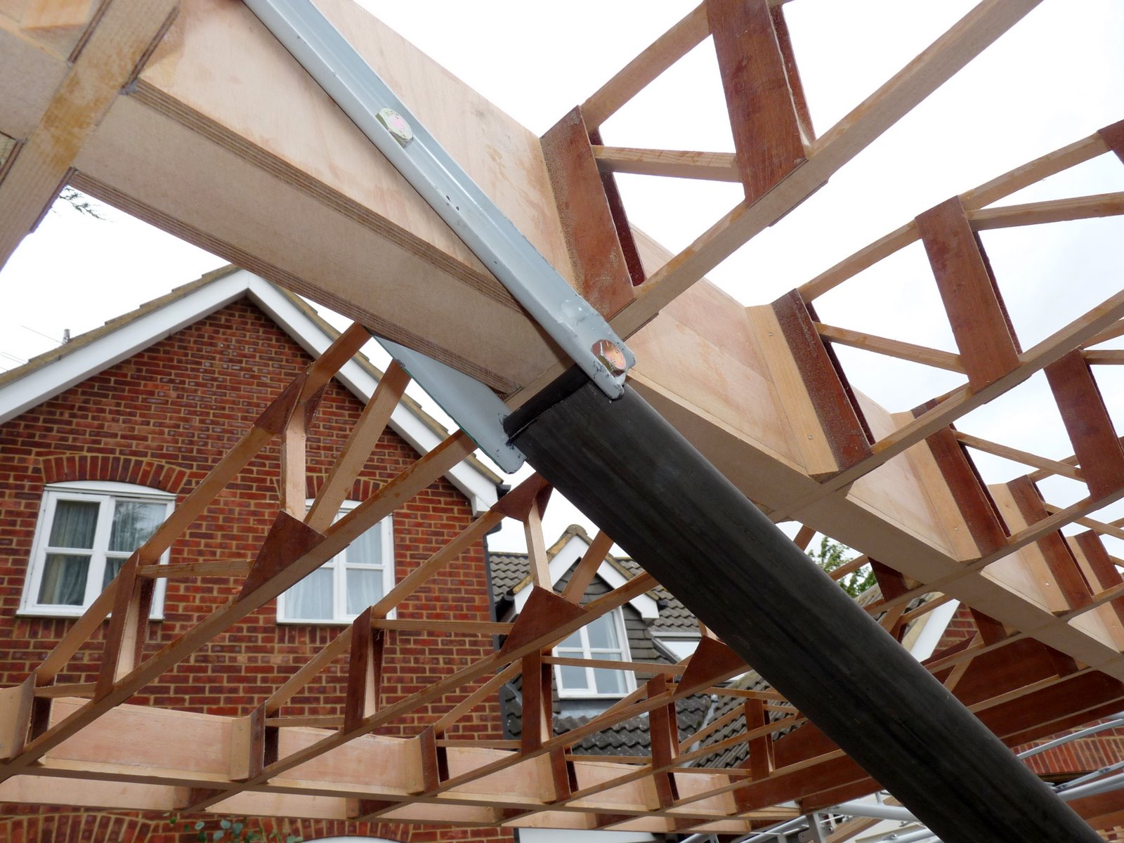 Tailwind Build: 19th September 2010 - Wing Struts