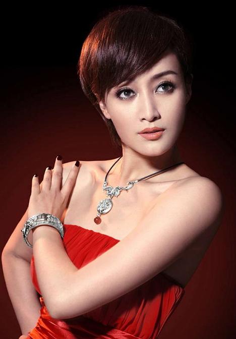 Zhao Zi Qi – Jewelry Ads Photoshoot | acroholic
