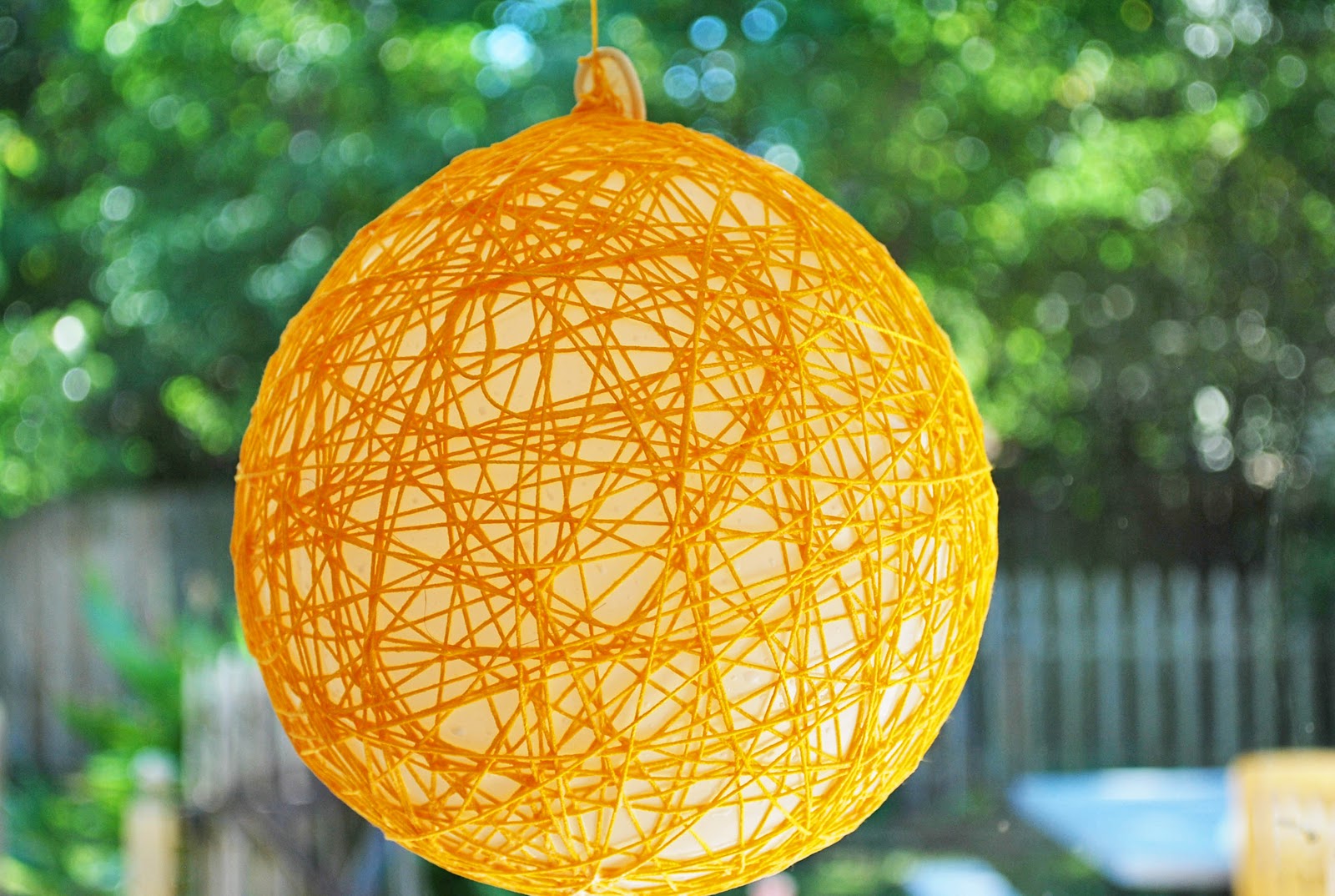 String Pumpkins: tutorial - Clumsy Crafter