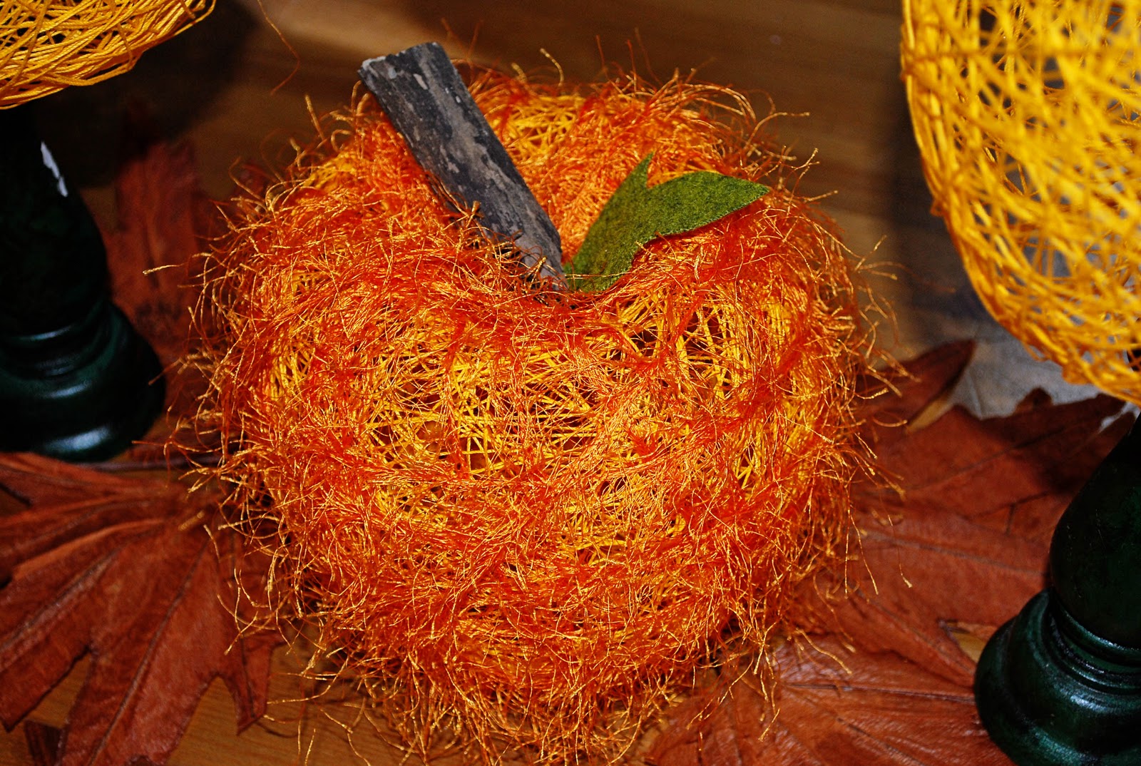 String Pumpkin Tutorial - Clumsy Crafter