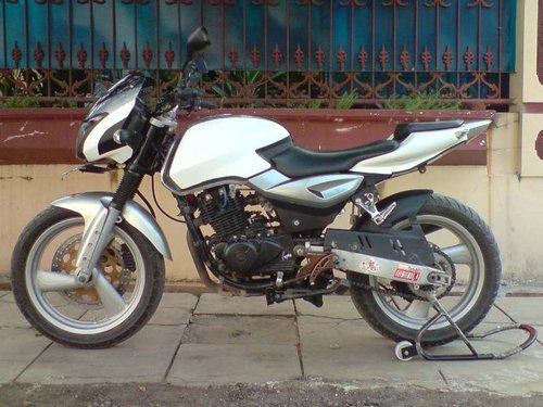 NEW BAJAJ PULSAR 180CC MODIFICATION STYLE