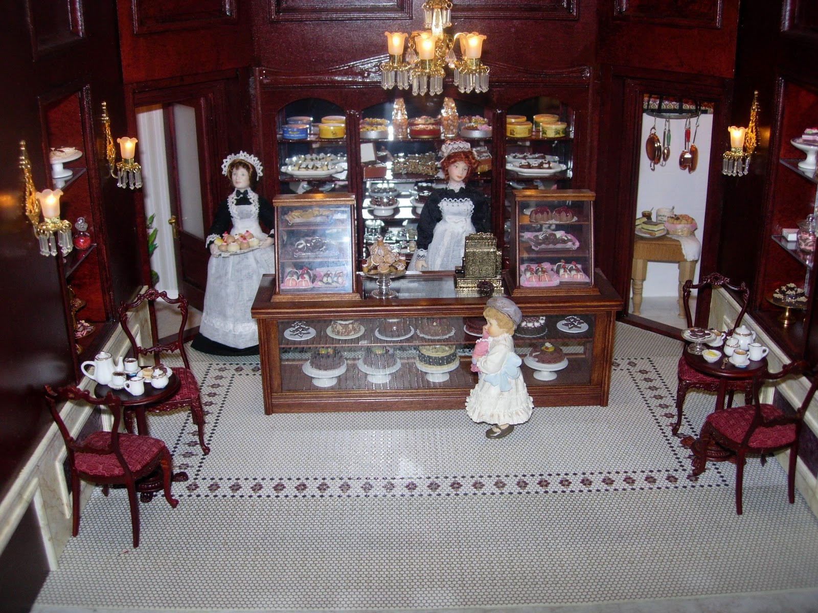 Itty Bitty Adventures: Miniature Monday - Victorian Chocolate Shop!