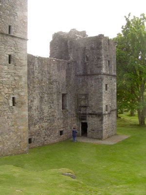 KnapdalePeople: Kilmartin Glen and Carnasserie Castle