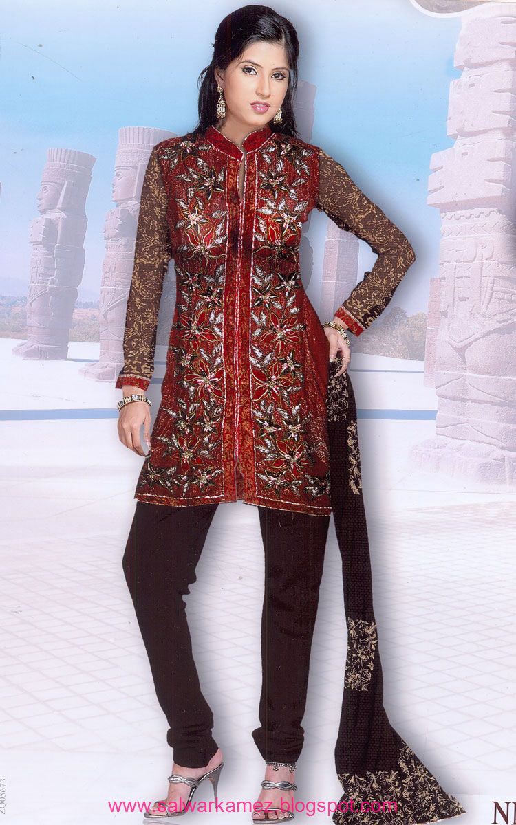 Salwar Kameez: Pakistani Models Wearing Latest Salwar Kameez Desings