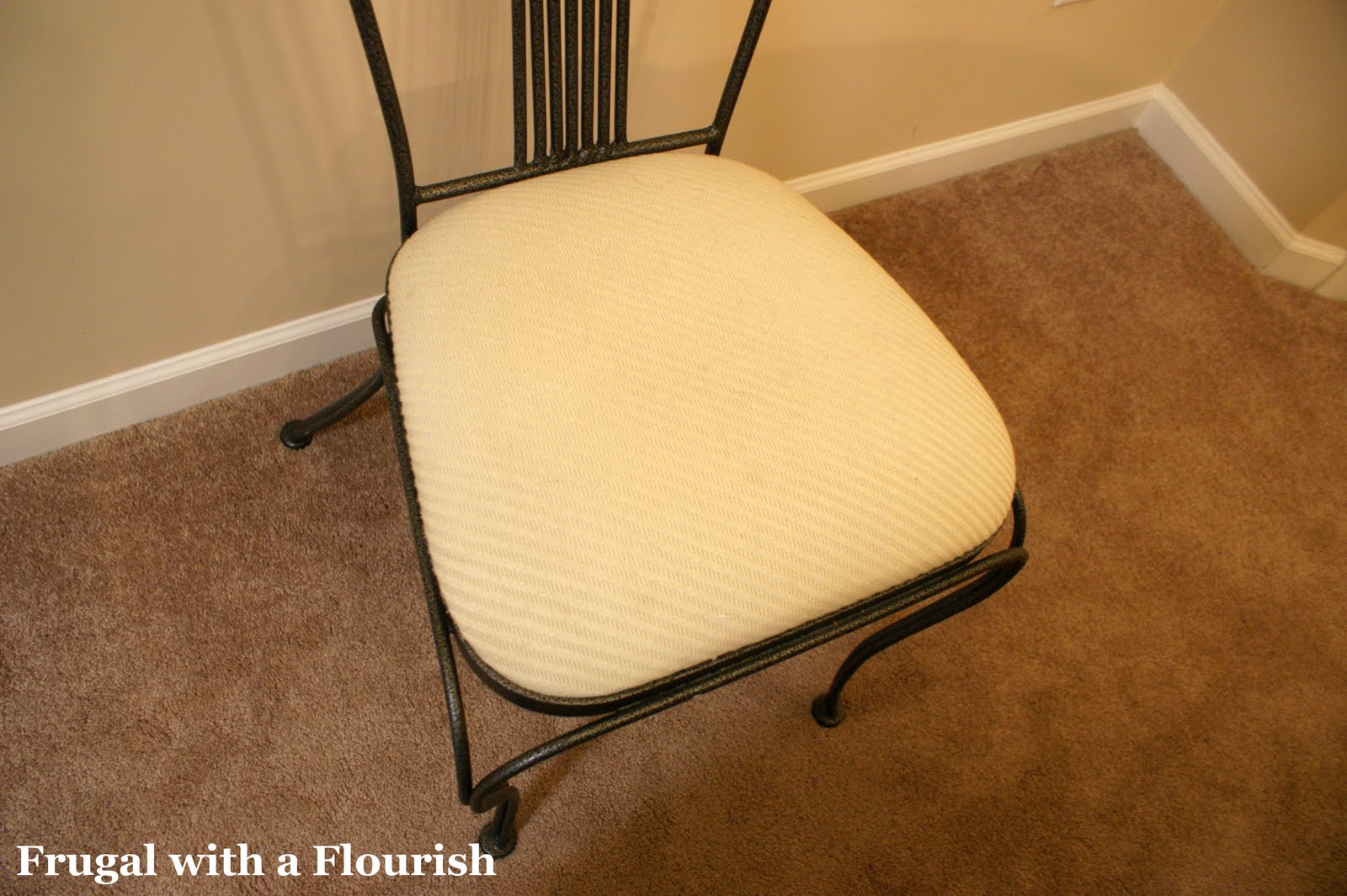 Frugal With A Flourish Dinette Dilemma Brights Or Black And White
