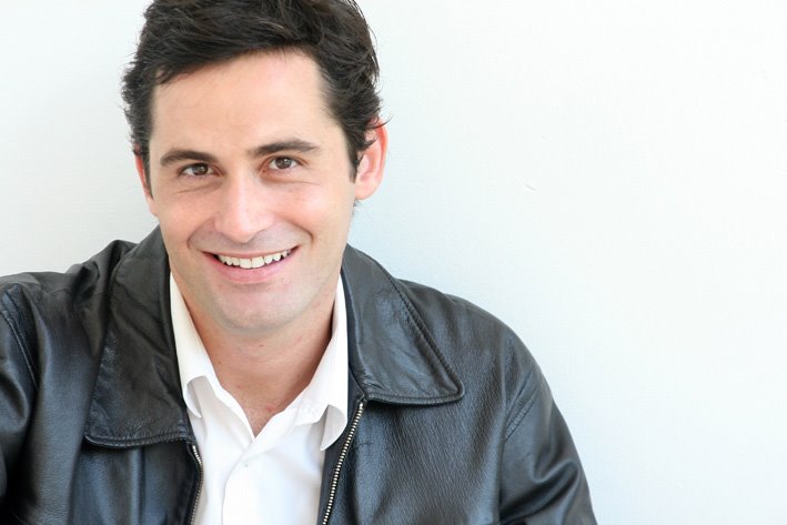 Ator Roger Rodrigues: Roger Rodrigues - Ator