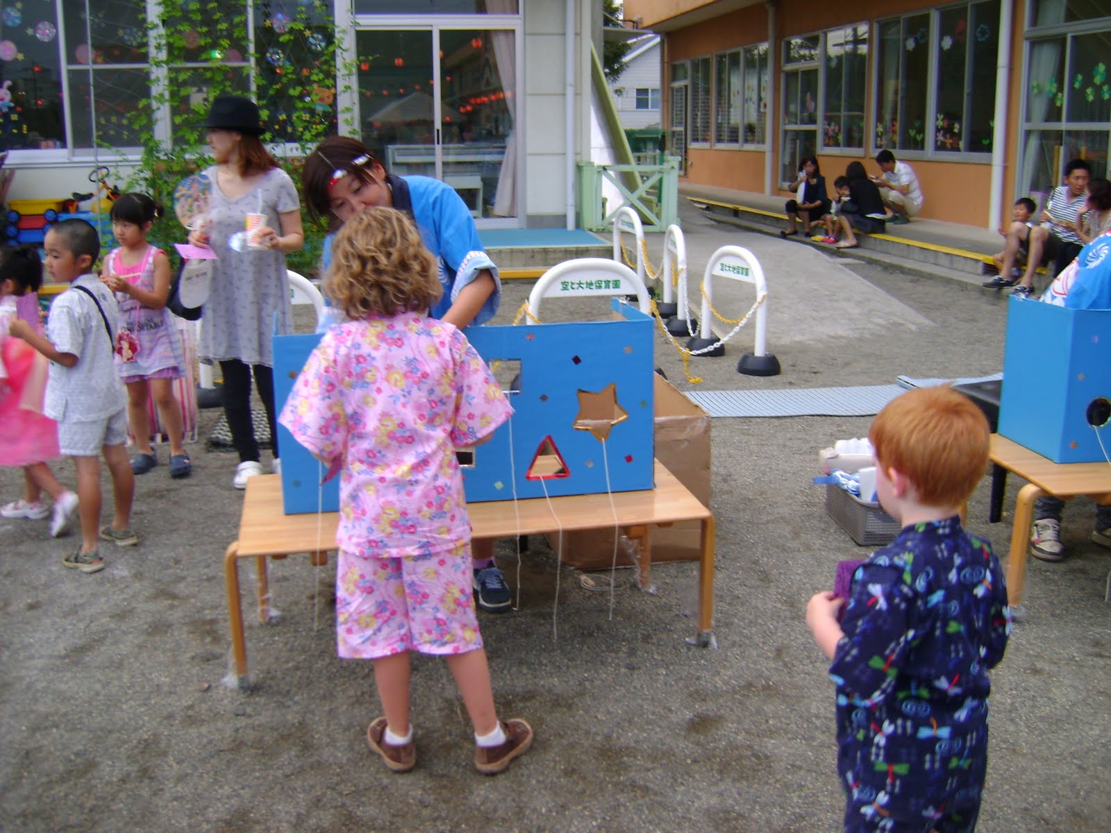 Parkers in Japan: Summer Festival / Rice Field Bug Catching