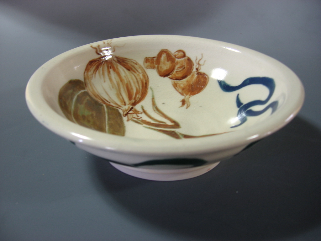 Finding the Center: Drawing on pottery