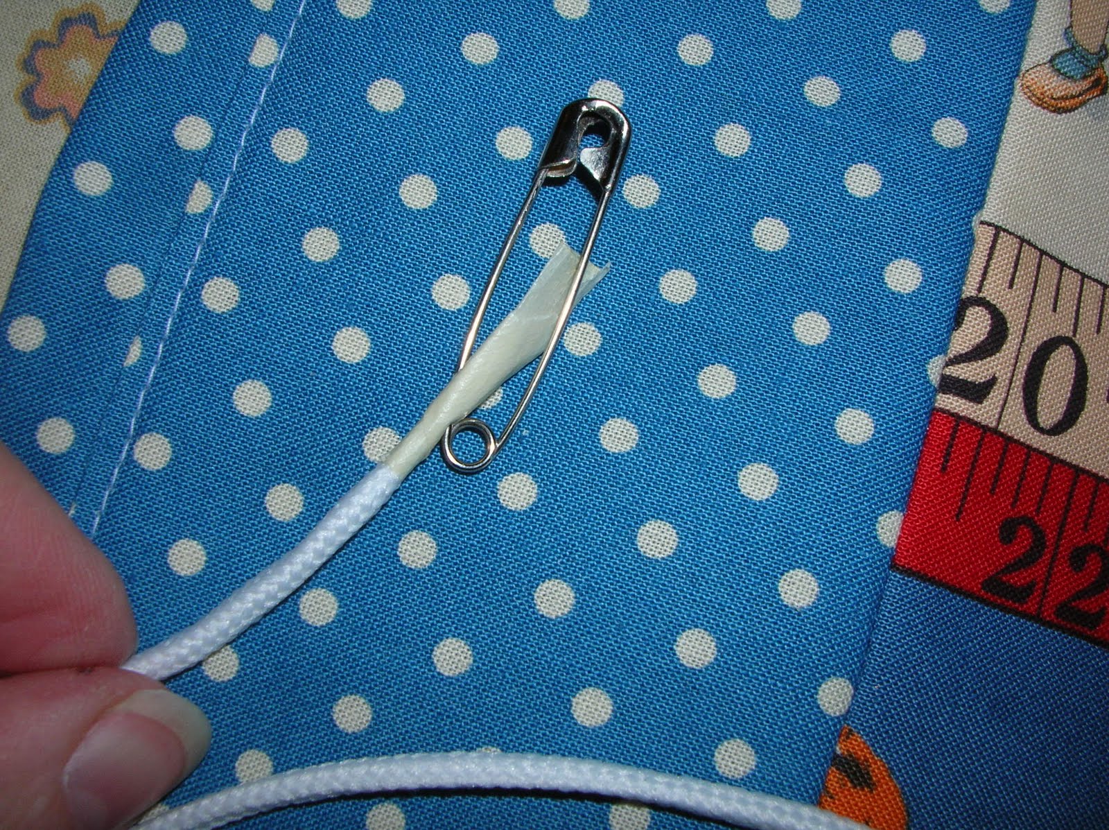 monkey beans: Tutorial: reversible drawstring bag
