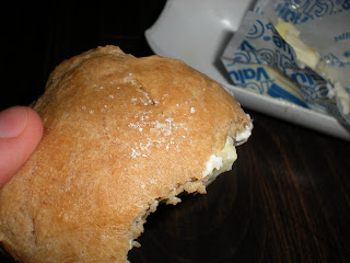 yo la yum.: Semmel "German Crusty Rolls"