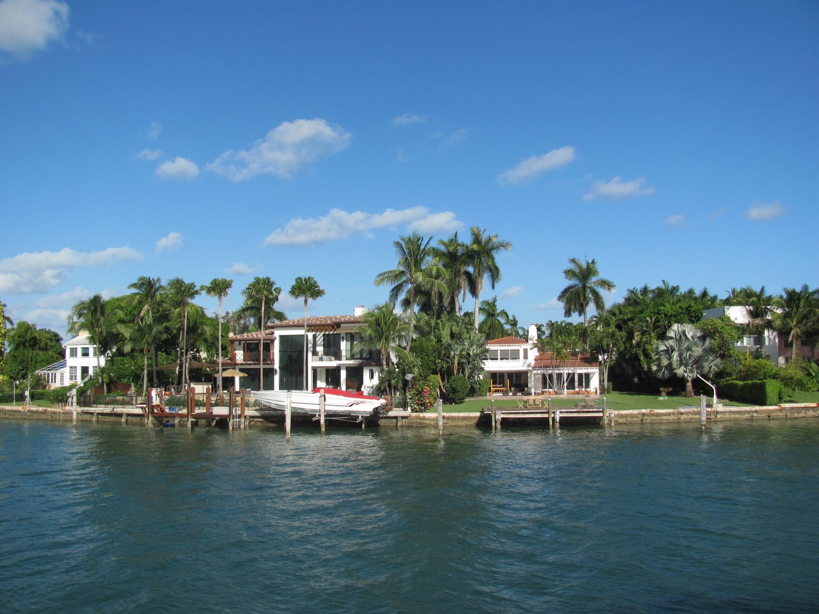 USA-2010: puff daddys house