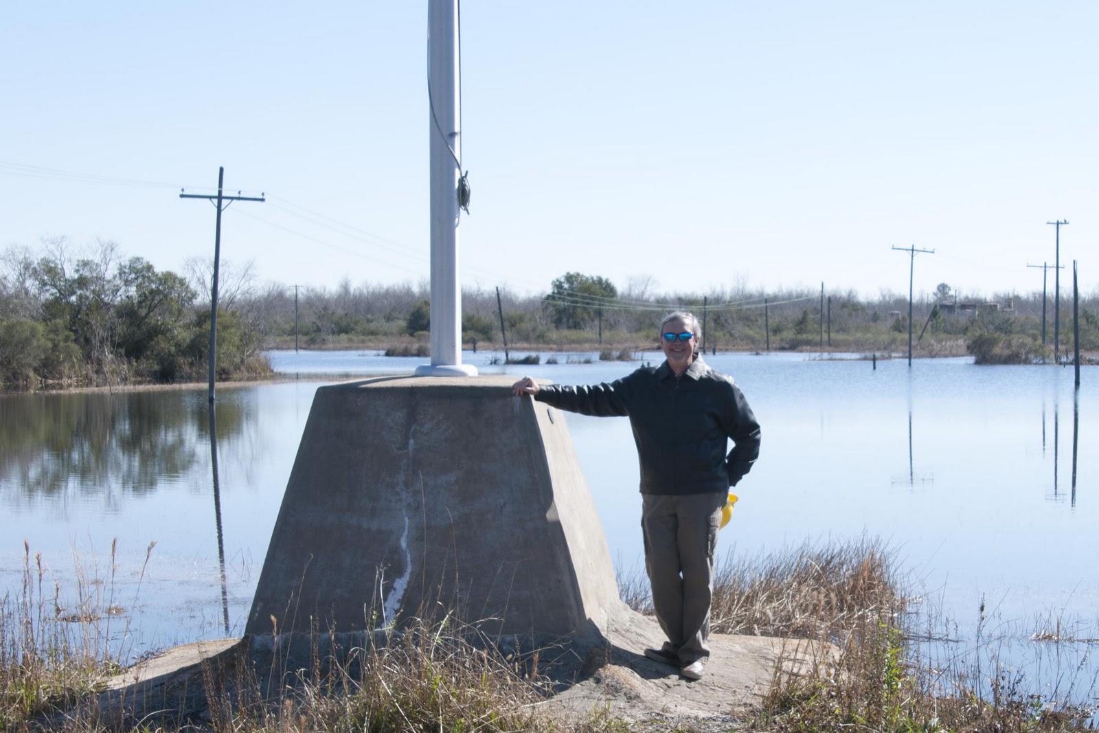 Outdoorstudies.com: Lucas Gusher Site at Beaumont, Texas