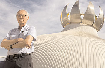 Arquiteto de pés descalços: Lelé