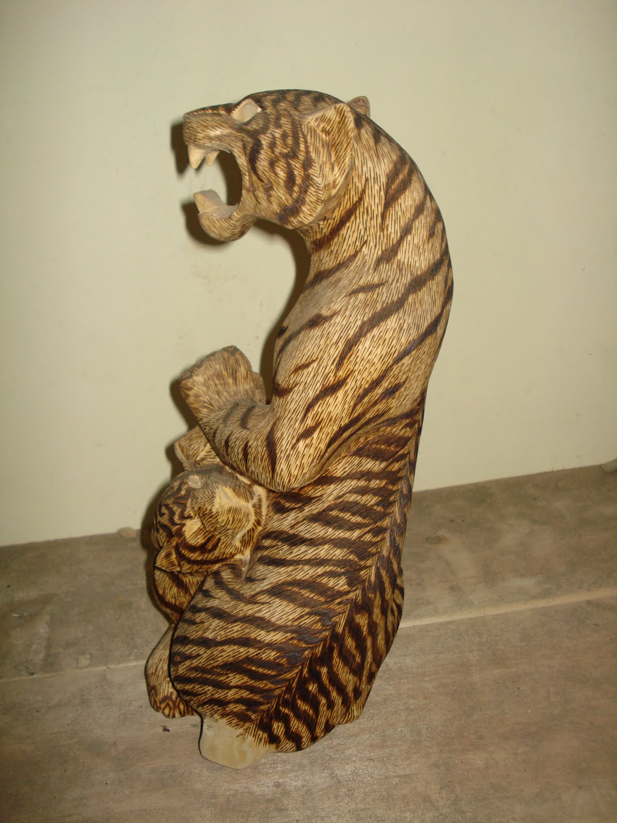 WOOD CARVING ANIMAL: WOOD CARVING ANIMALS