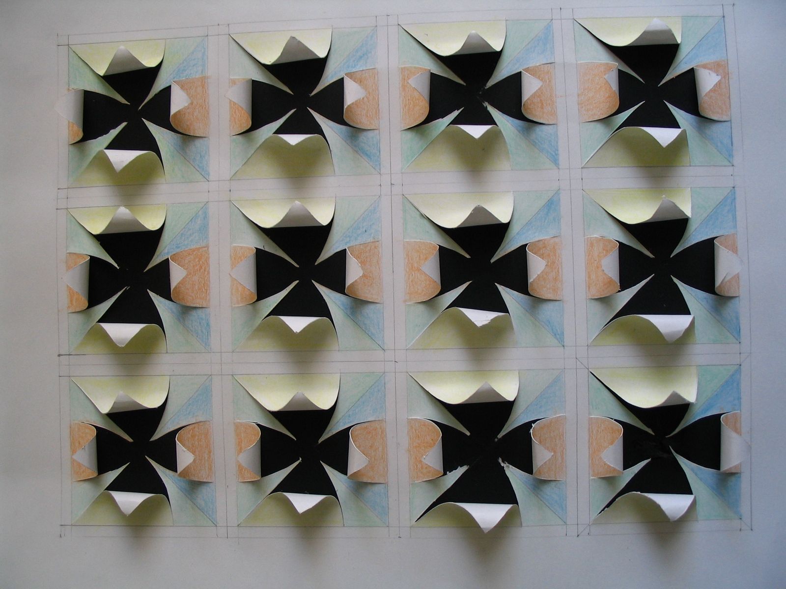 plasticaasorey: Composiciones modulares (de 2D a 3D)