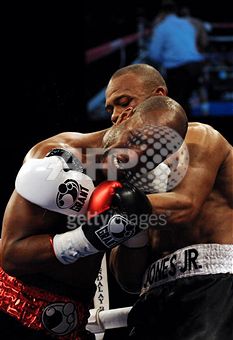 The Daily Chow: A little Dirty Boxing and Hugging it Out