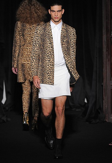 THE CONTRAVERSY: STREET GOTH meets LEOPARD