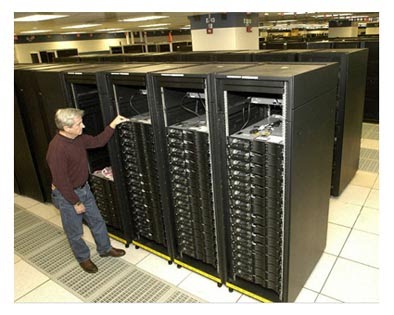 articulos personales: LA COMPUTADORA GIGANTE