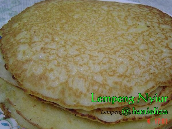 Hanieliza's Cooking: Lempeng Nyiur Muda