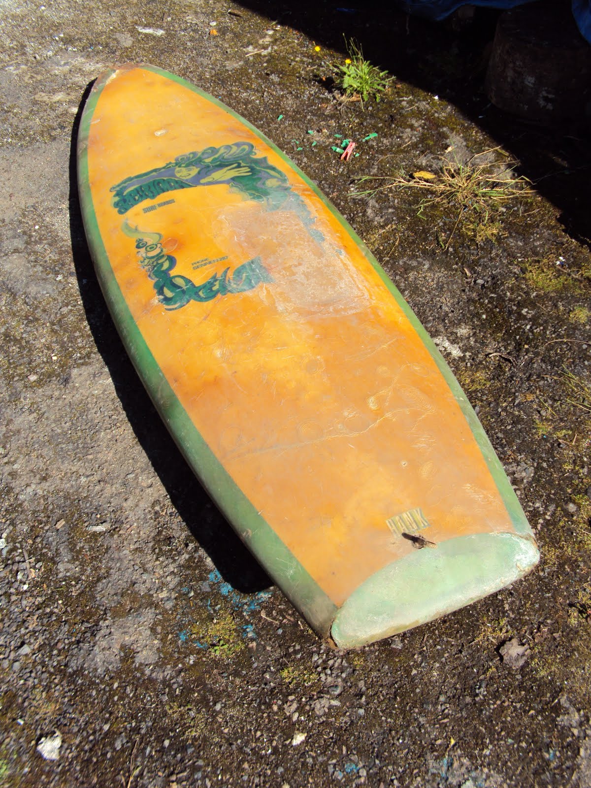 vintage surfboard collector UK: early 70s Skewjack twin fin