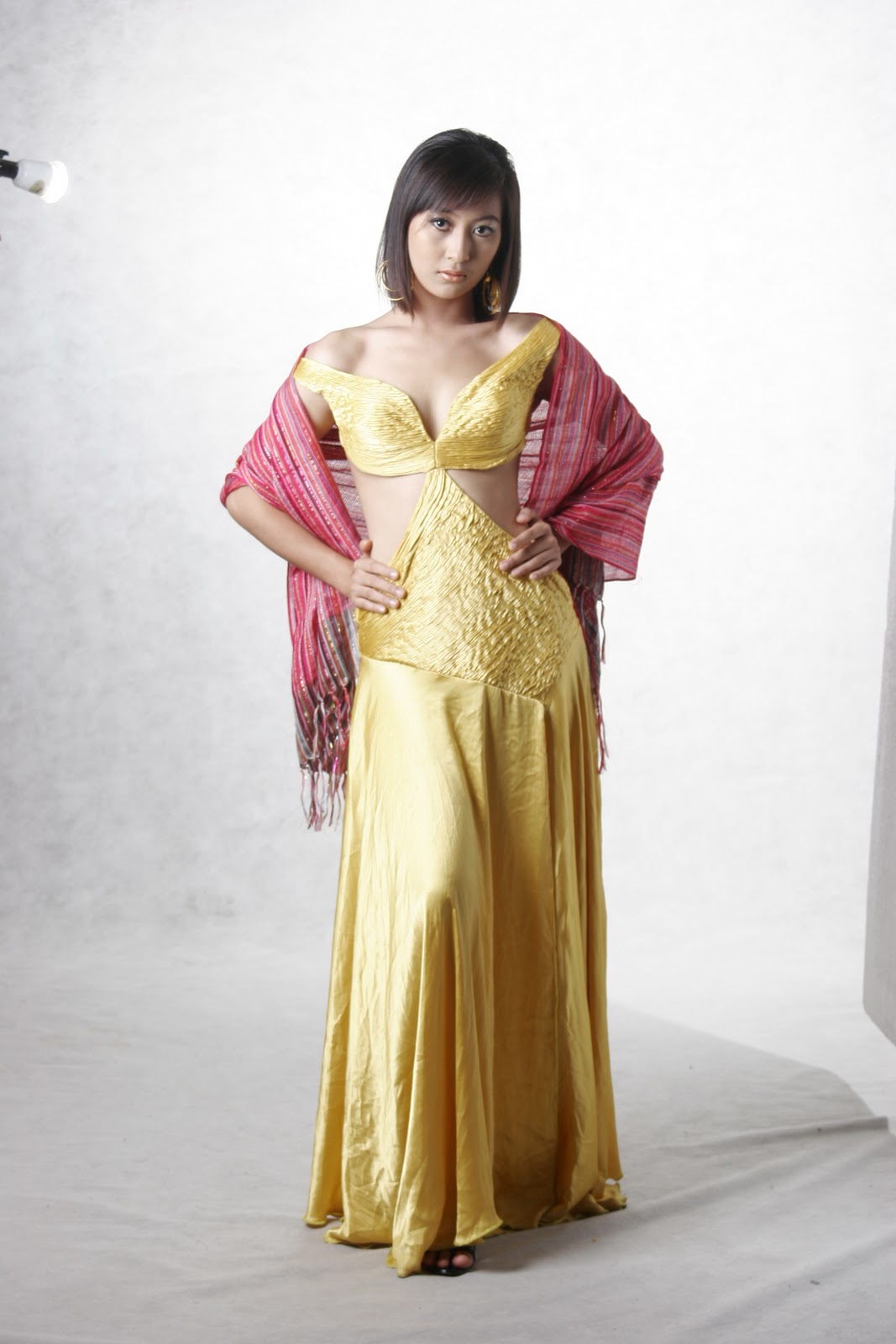 azza: Myanmar Beautiful Model Girl with Sexy Long Party Dress