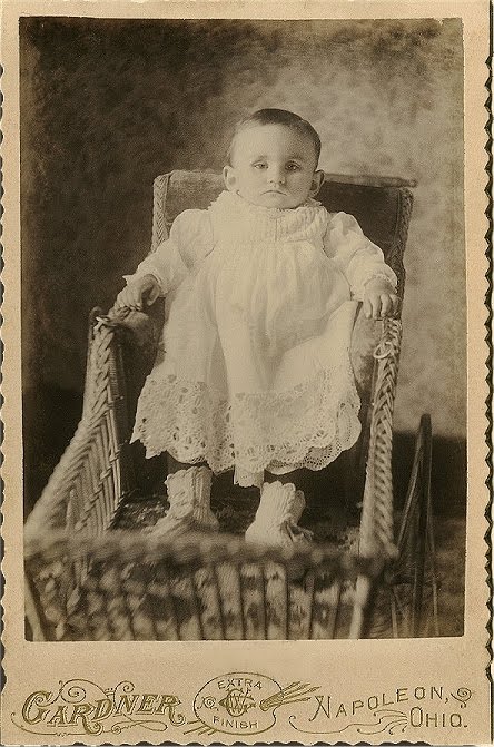 Early Post Mortem Photography: Dead Baby