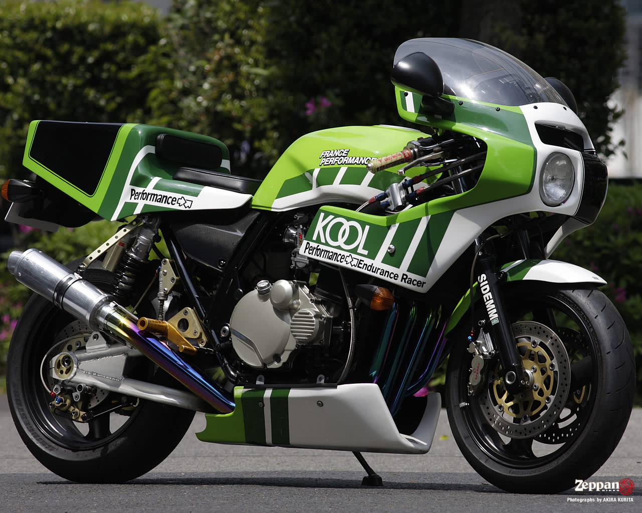 Racing Cafè: Photo #48 - Specials "Made in Japan"