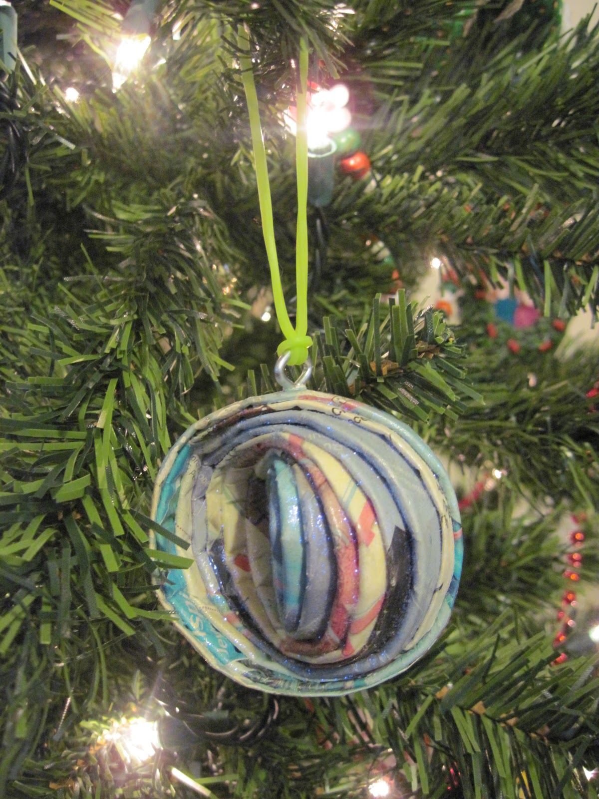 ChumleyScobey Art Room: Magazine Ornaments / Op Art Sculptures