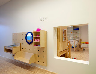 Willie and Henrietta: Kinder Garten