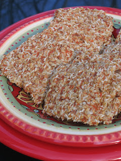 eat to evolve!: Carrot Pulp & Coconut Flax Crackers
