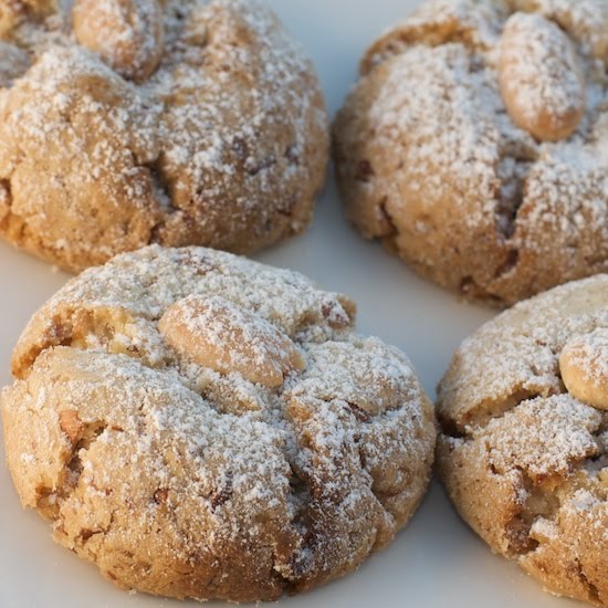 Dishing up Nirvana: Pecan nut cookies