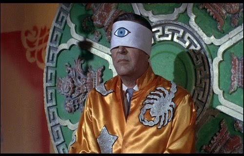 DAILY FILM DOSE: A Daily Film Appreciation and Review Blog: X - THE MAN ...