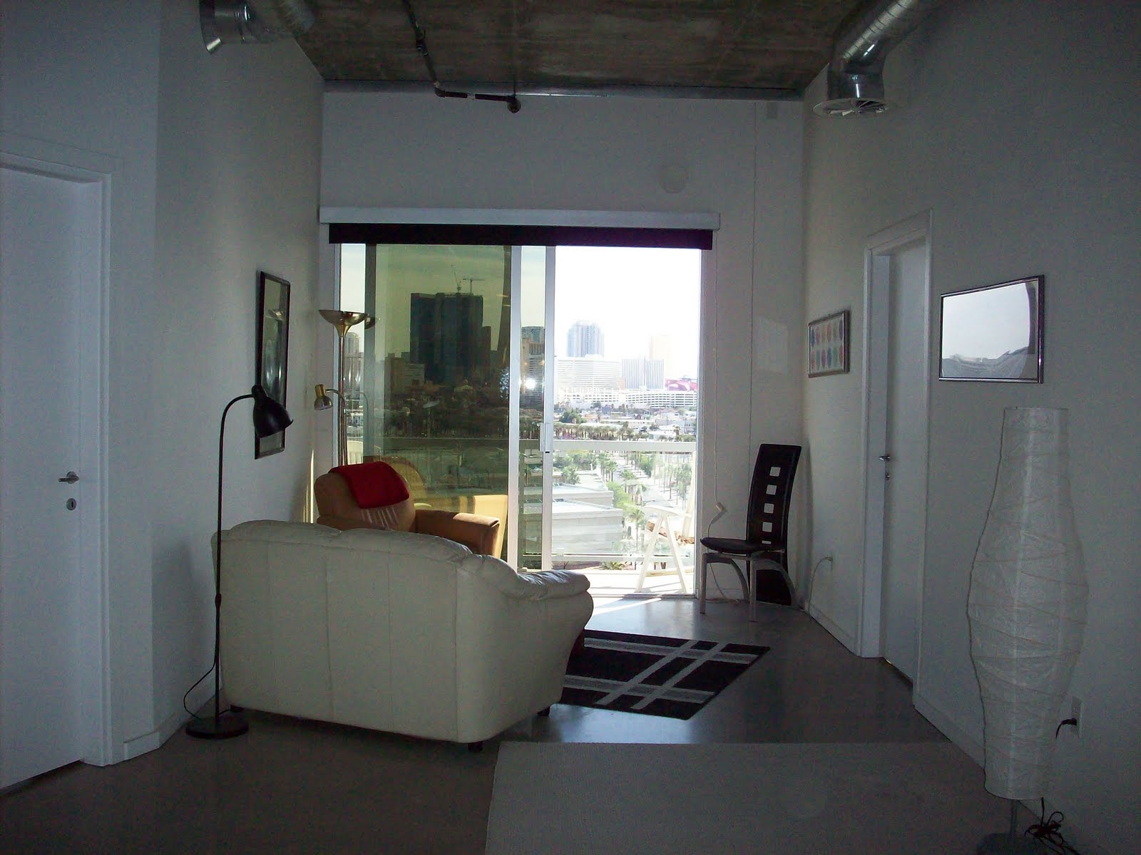 Las Vegas Condo #906 for Temp Swap or Rent: Foyer- Kitchen-Dining area ...