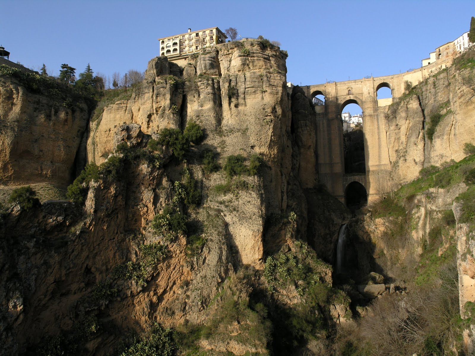 16 Amazing Pictures of Ronda, Spain