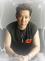 seven-strings: hillary ang