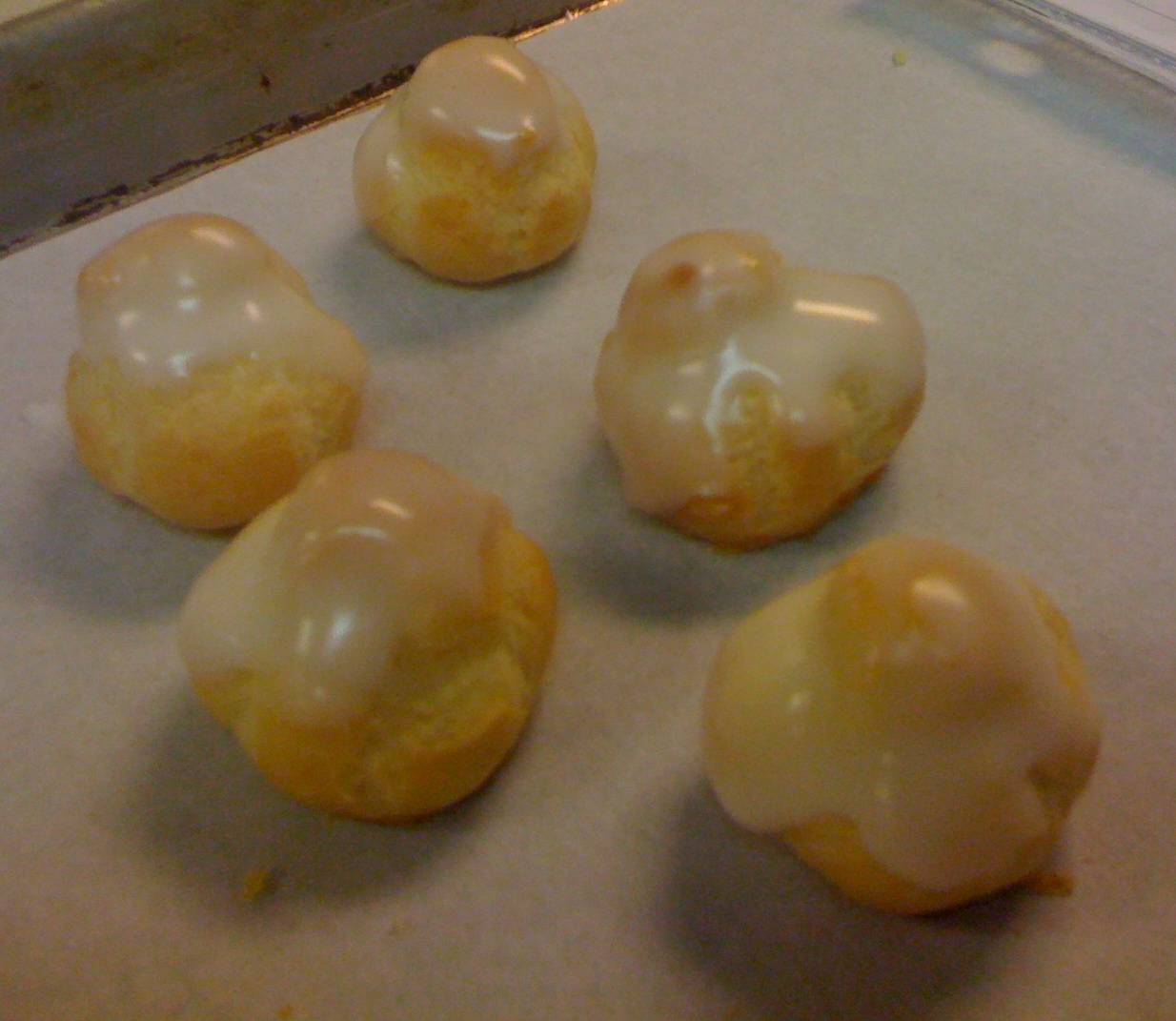 Flour & Chocolate: Mini Cream Puffs