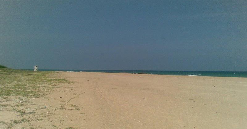 Kirigalpoththa: Lonely Beach at Sangamankanda Point